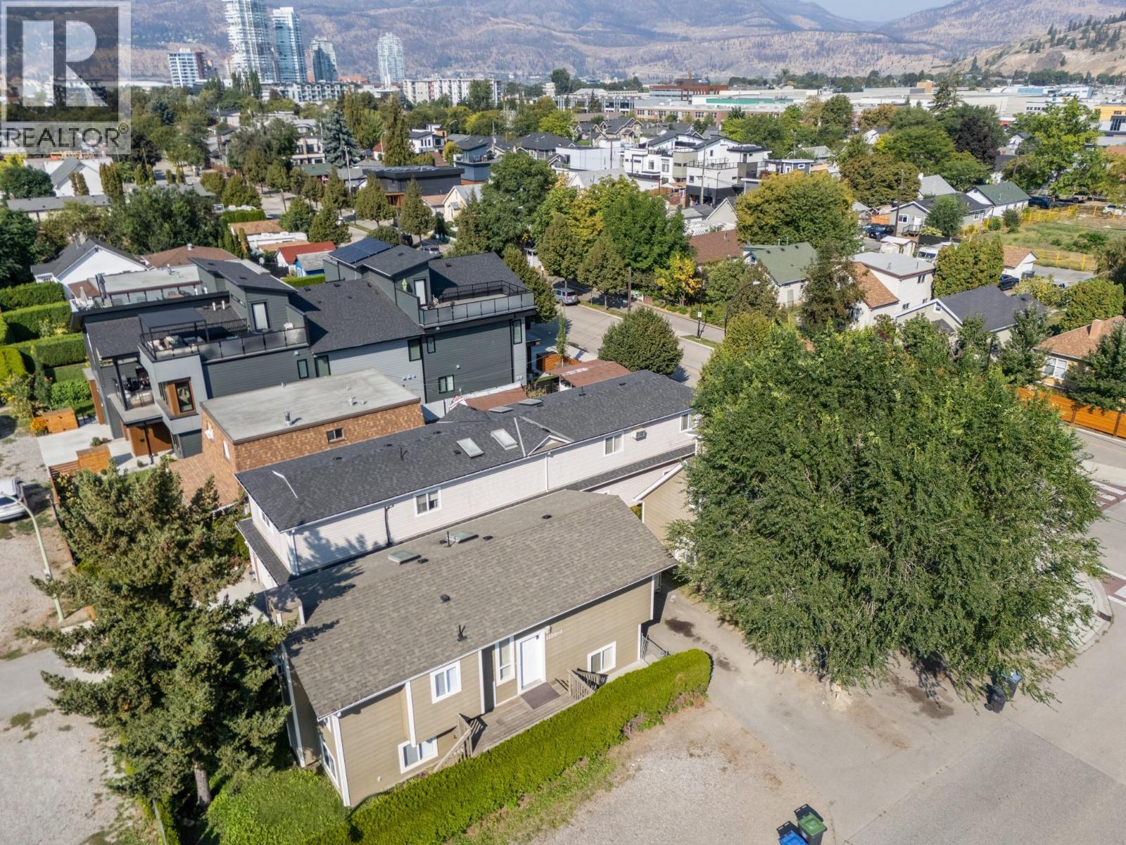 1320 Graham Street, Kelowna - Nicole McWilliams Real Estate
